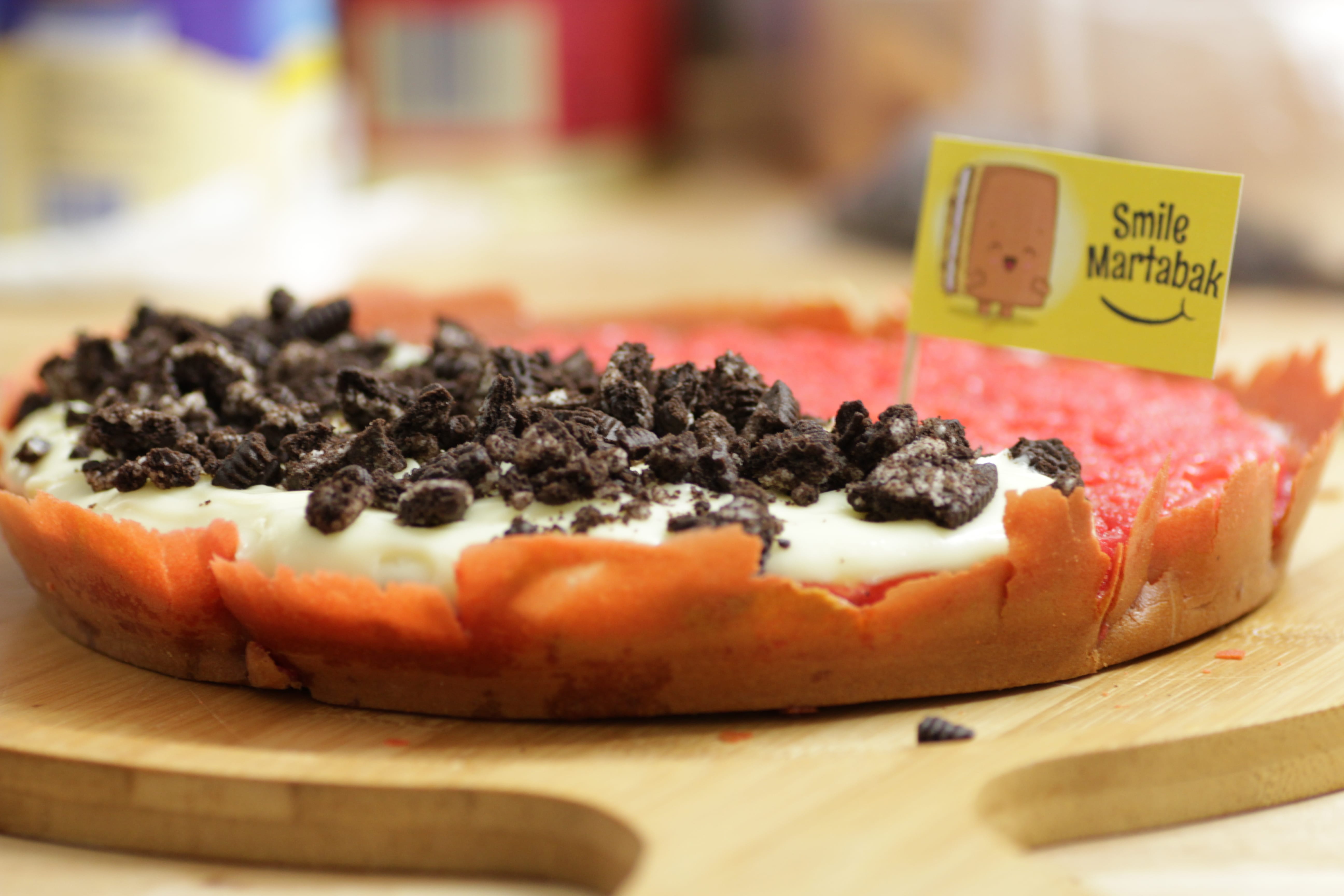 Red Velvet Oreo (Fun-size) – Smile Martabak